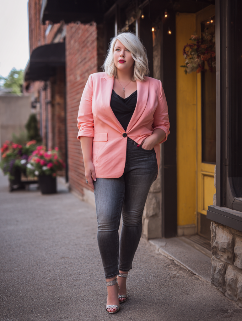 Flattering Plus Size Outfits for Large Bust That Balance and Enhance ...